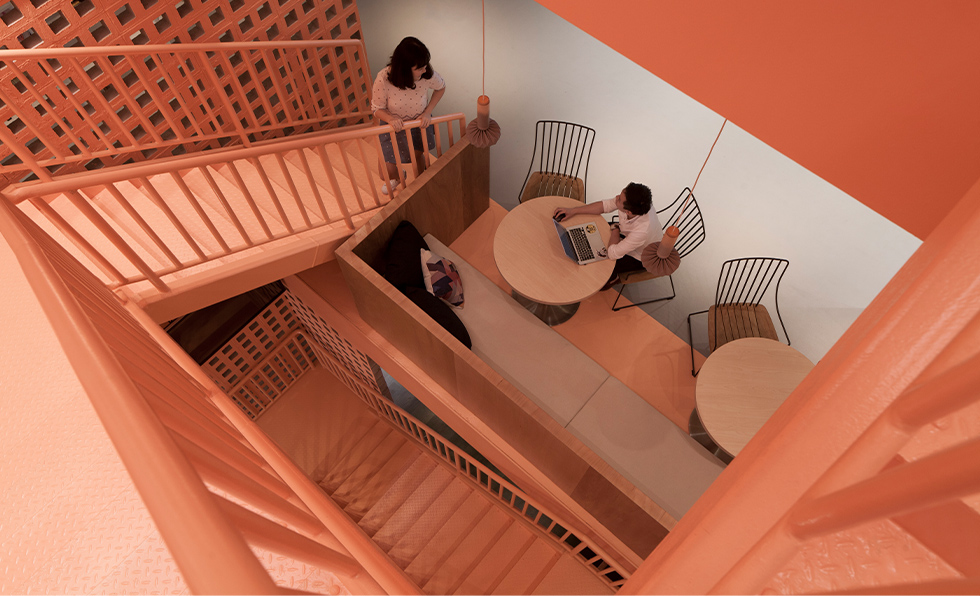 25 Dramatic Staircases Elevate Their Surroundings